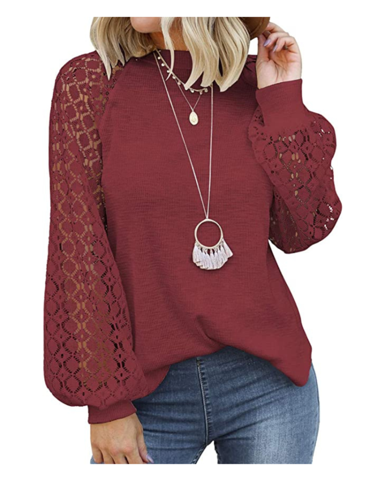 Sweaters that are Perfect for the Holidays -A Jetset Journal
