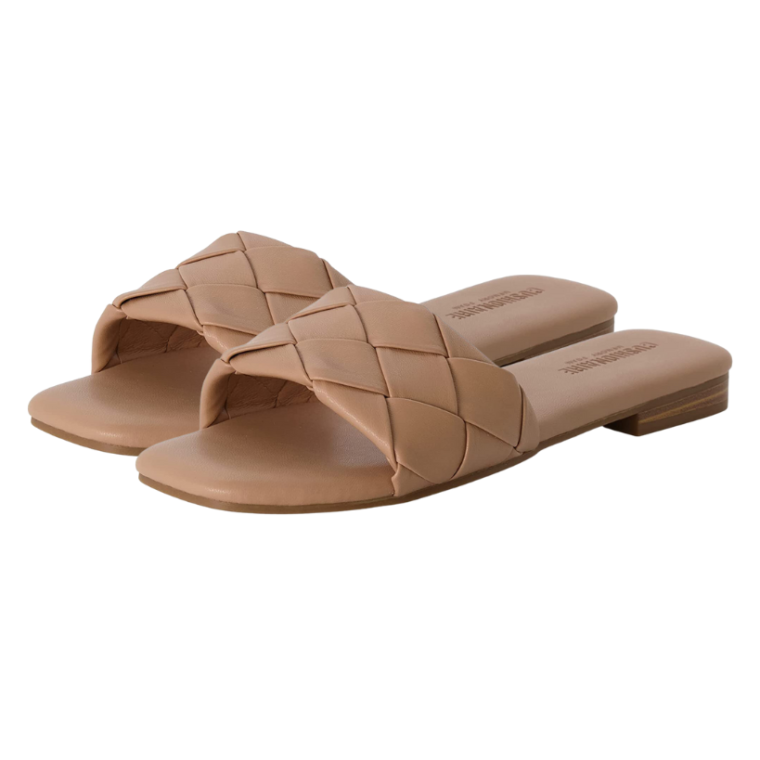 You'll Love These Neutral Amazon Sandals - A Jetset Journal