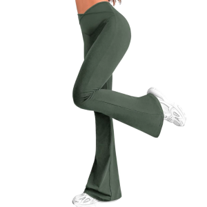 35 Ways to Style Flare Yoga Pants - A Jetset Journal