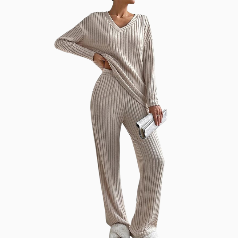 The Perfect Pair: Matching Sets You’ll Love-A Jetset Journal